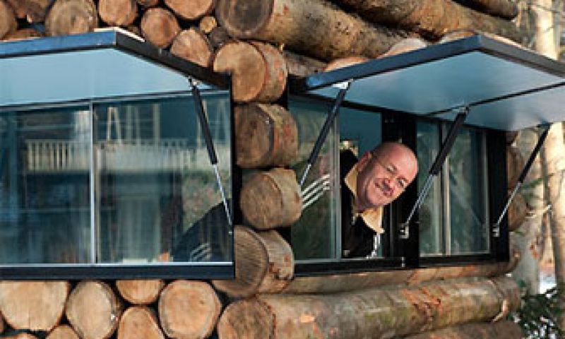 Bos hout voor de deur - Bright