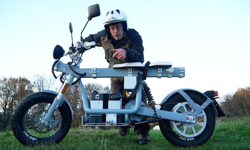 Getest: deze elektrische bromfiets is 'smullen' - Bright
