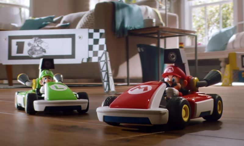 Met nieuwe Mario Kart rijd je met autootje door je eigen kamer - Bright