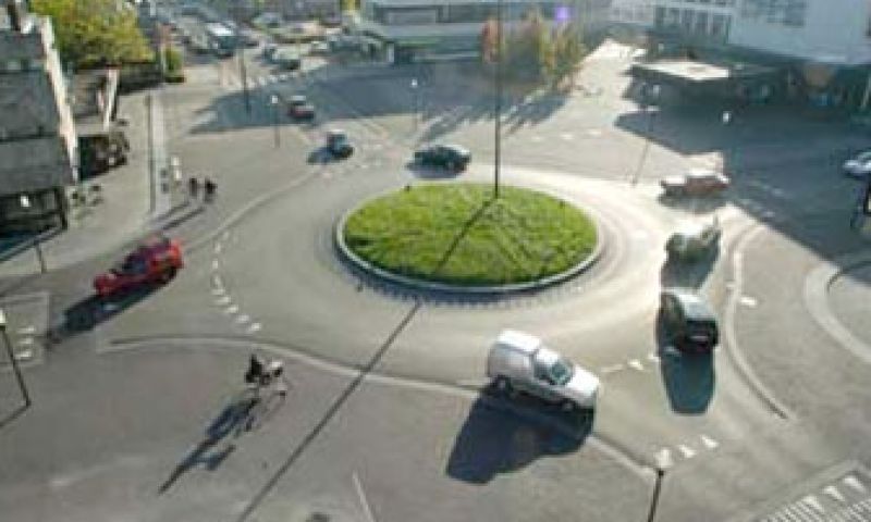 Verkeersidee Hans Monderman de oceaan over - Bright