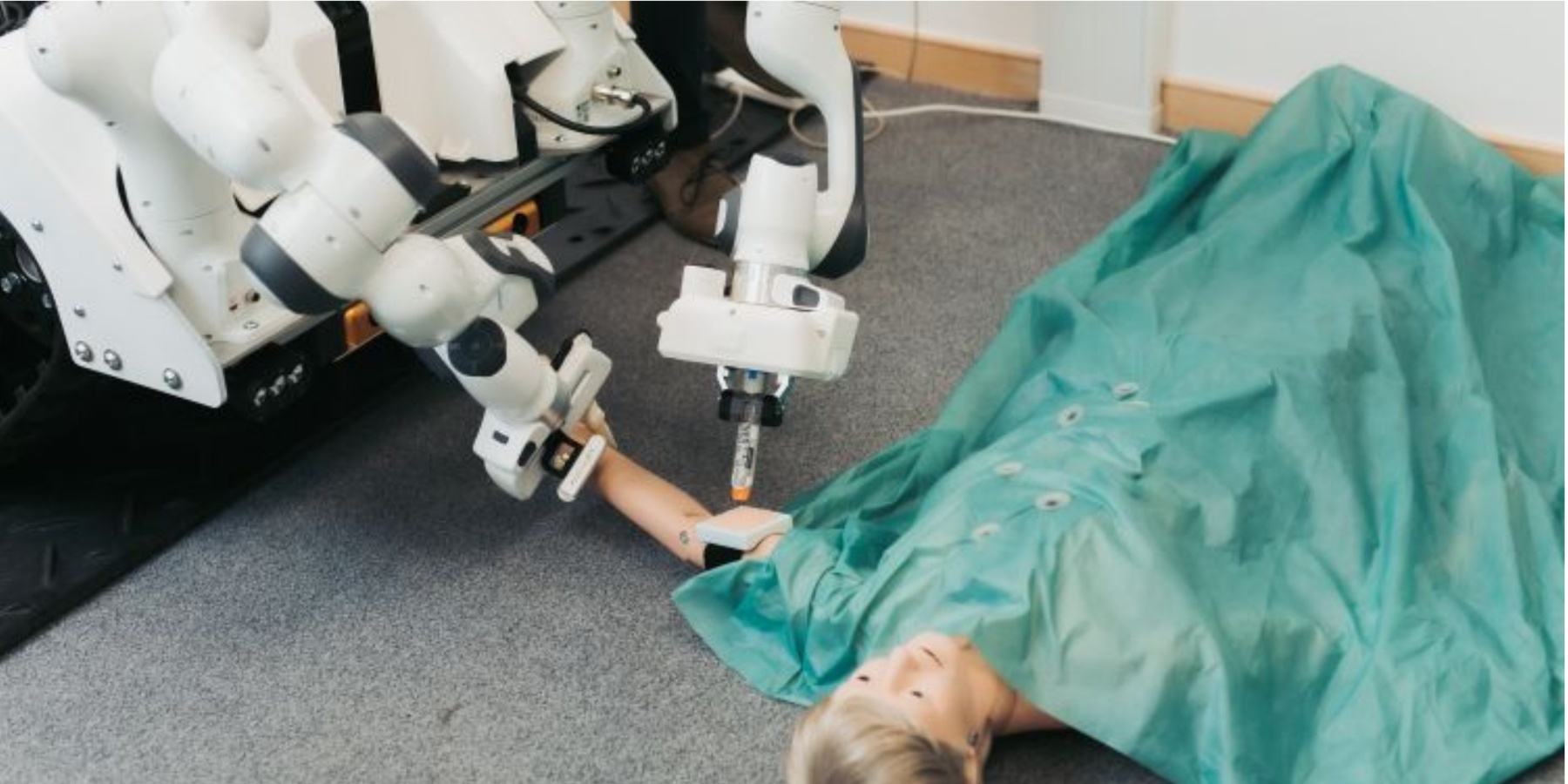 Met deze robot kan een dokter je op afstand behandelen - Bright